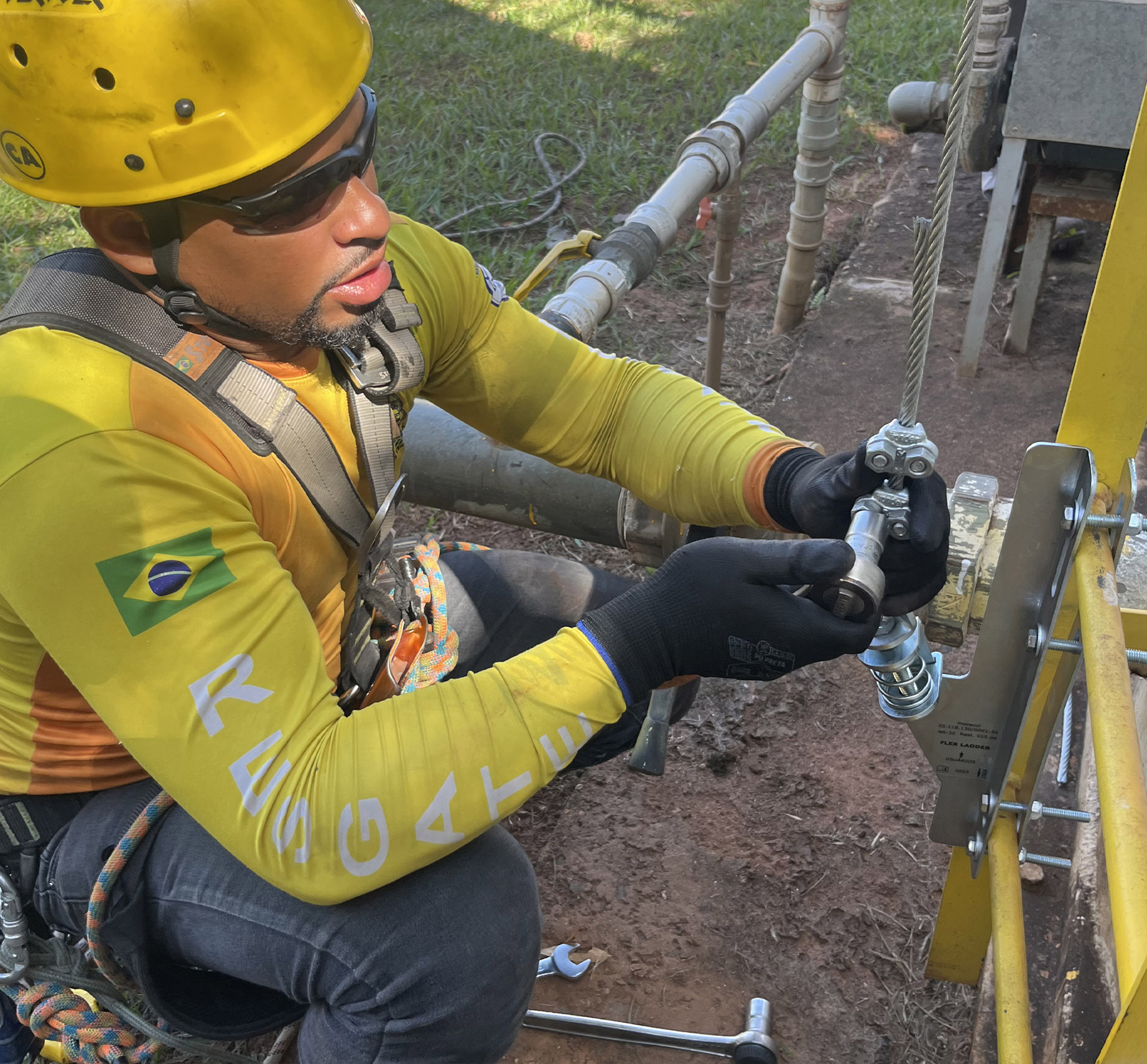 Instalação de pontos de ancoragem - Alpifirst Soluções Verticais
